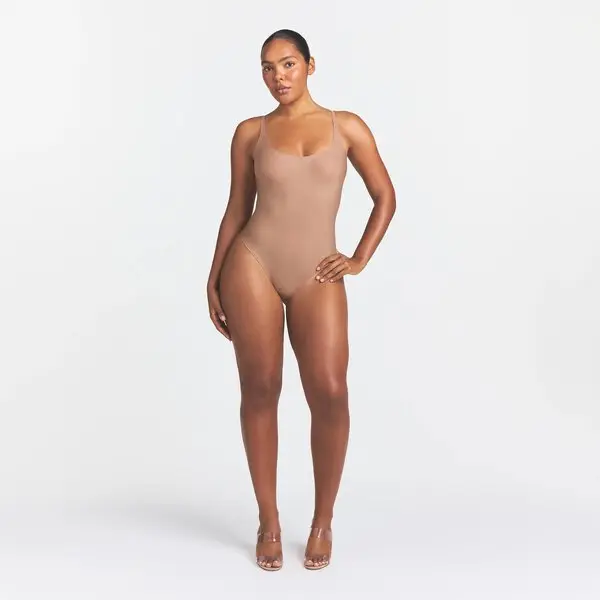 SKIMS Scoop Low Back Thong Bodysuit - Sienna