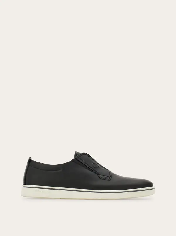 FERRAGAMO Derby Slip-on - Black