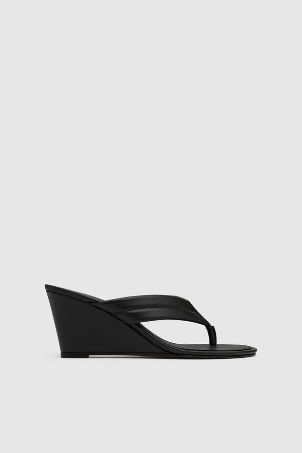 ST. AGNI Stitch Detail Thong Wedge - Black