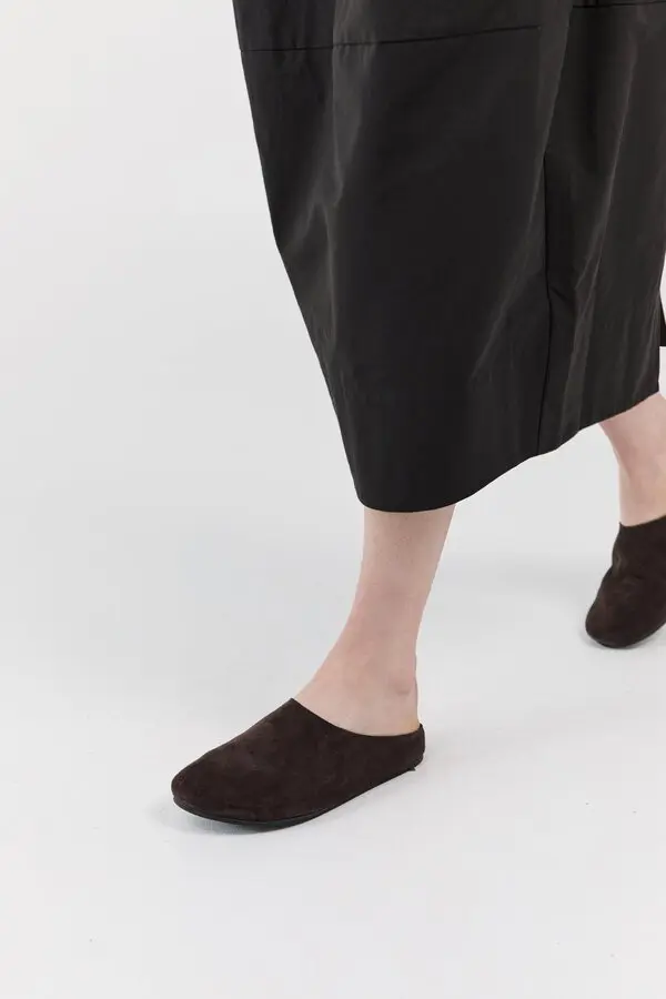 ST. AGNI Suede Mule - Coffee