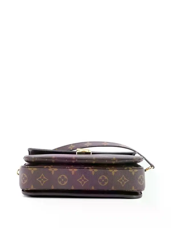 LOUIS VUITTON Pochette Metis Monogram Canvas - Brown