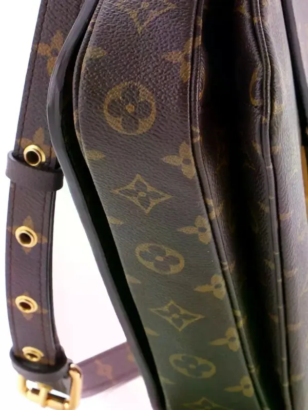 LOUIS VUITTON Pochette Metis Monogram Canvas - Brown