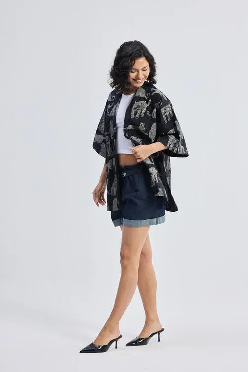 REISTOR Oversized Animal Print Shirt With Front Tie Detail