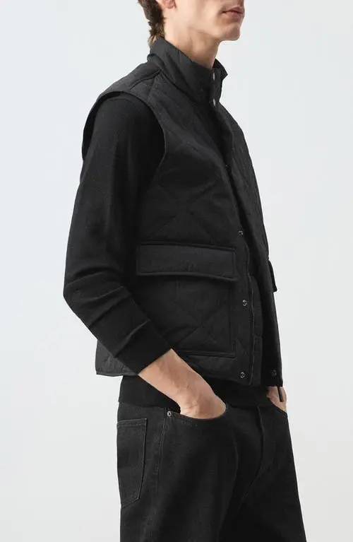 Mango Quilted Water Repellent Vest - Black