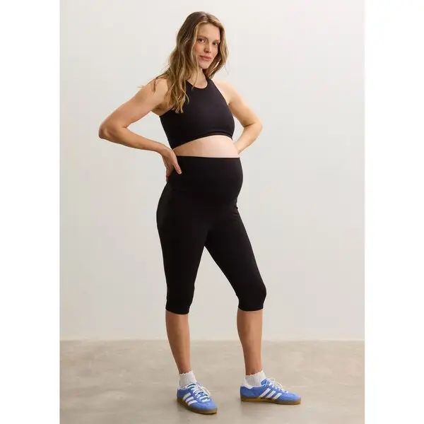 Hatch Collection The Maternity Bodyflex Capri Legging - Black