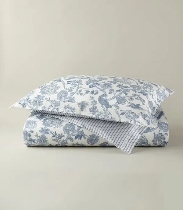 PEACOCK ALLEY Highgrove Classic Printed Duvet Set - Highgrove Wedgewood