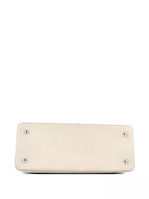 LOUIS VUITTON Capucines Gm Satchel - Neutrals
