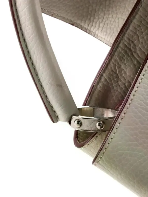 LOUIS VUITTON Capucines Gm Satchel - Neutrals