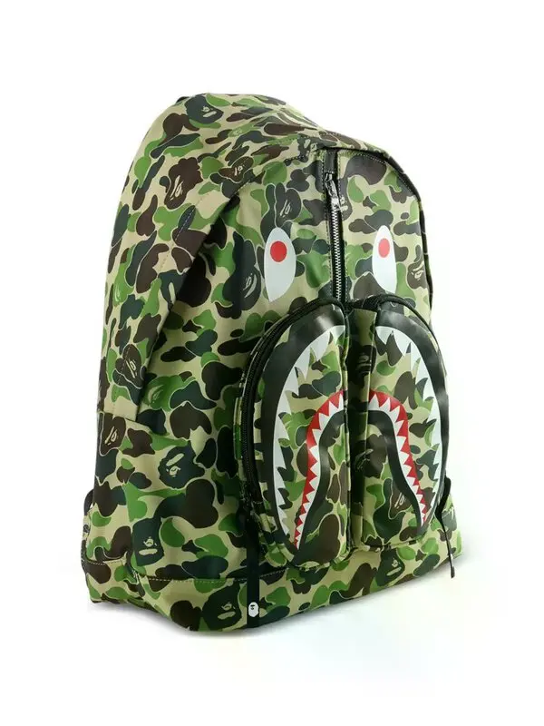 A BATHING APE Shark Camo Backpack - Green