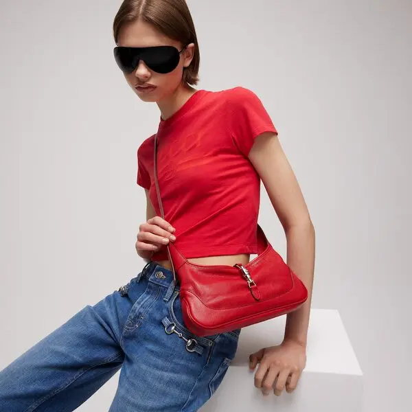 Gucci Jackie Slim Shoulder Bag In Leather - Red