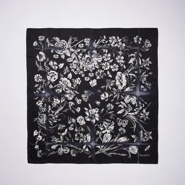 Gucci Printed Silk Jacquard Carr
