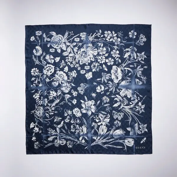 Gucci Printed Silk Jacquard Carr