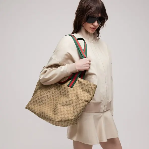 Gucci Gg Canvas Medium Tote Bag