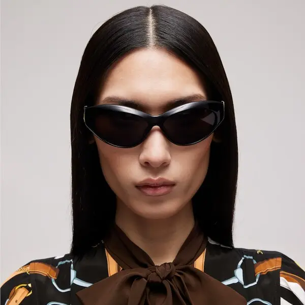 Gucci Cat Eye Frame Sunglasses - Black