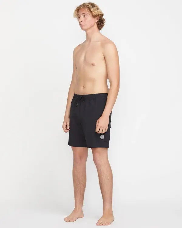 Volcom 17" Trunk - Black