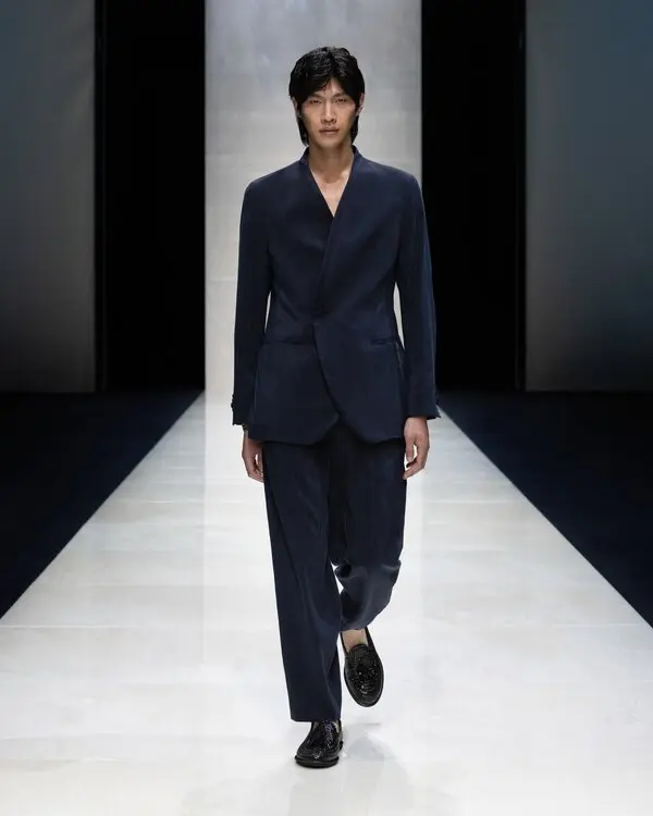 Giorgio Armani Upton Line Washed Silk And Linen Blend Tuxedo Jacket