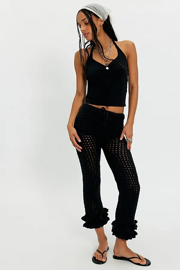 TACH Neptunia Crochet Capris - Black