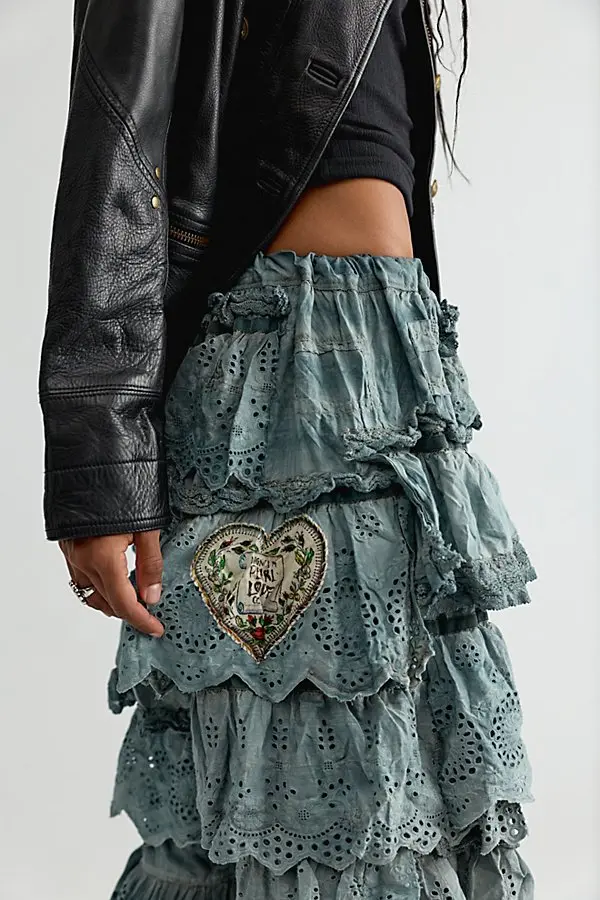 MAGNOLIA PEARL Eyelet Ruffle Cropped Bloomers