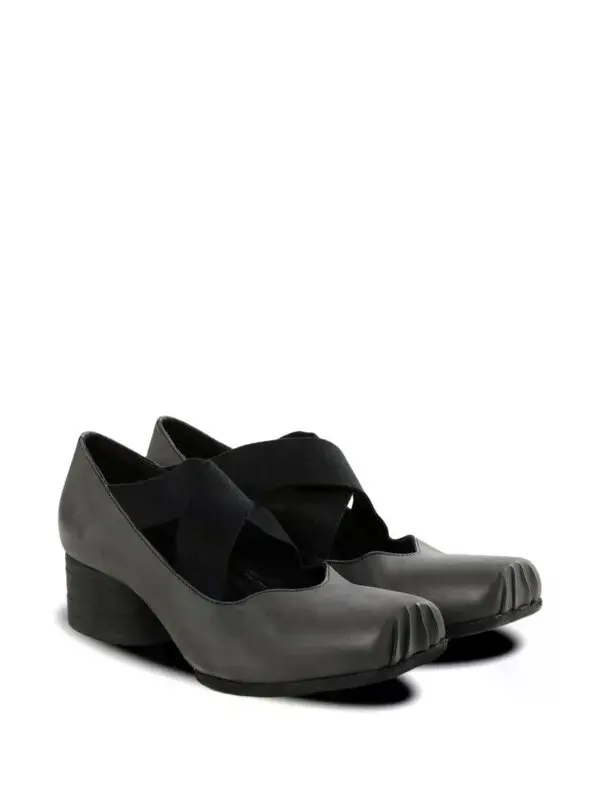 UMA WANG Cross-strap Pumps - Grey