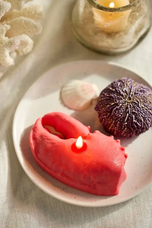TERRAIN Lobster Claw Candle - Red
