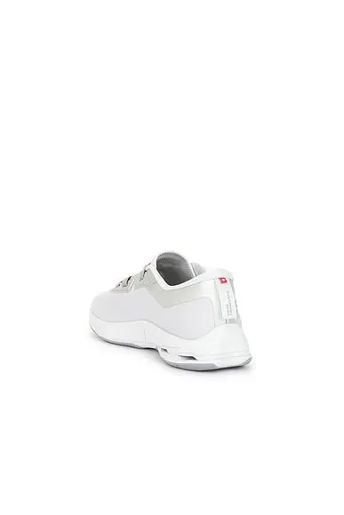 On Cloudnova Mo Sneaker