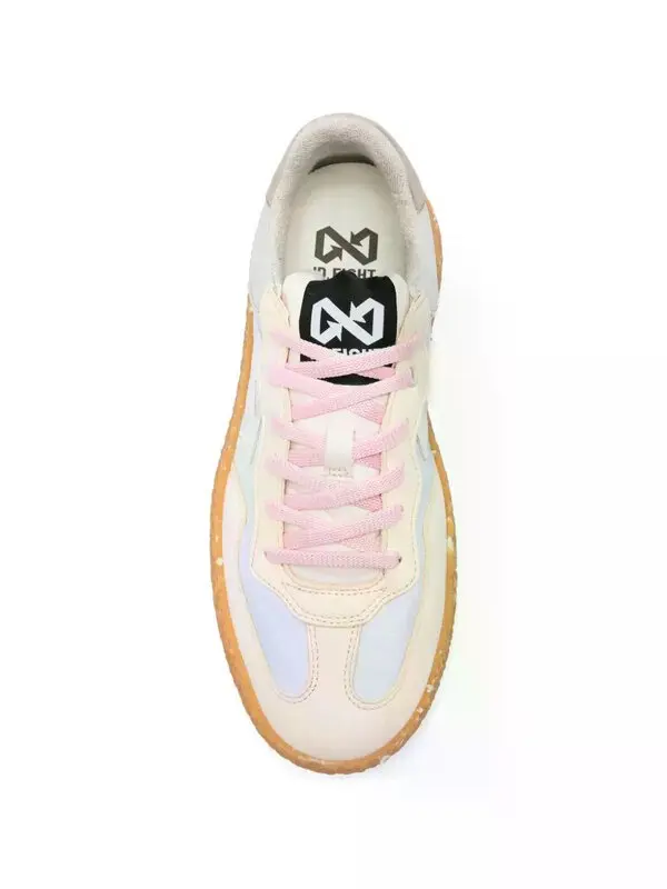ID.EIGHT Logo-patch Sneakers