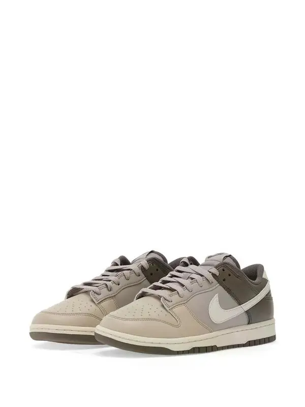 Nike Dunk Low Retro Sneakers