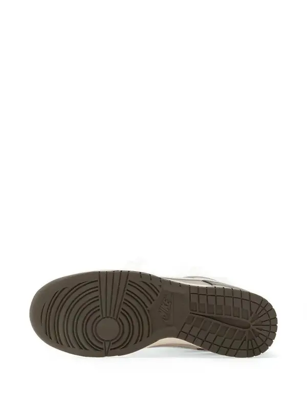 Nike Dunk Low Retro Sneakers