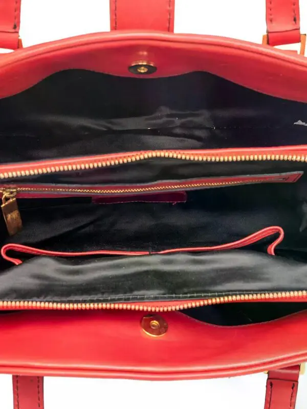 Valentino Garavani 2000-2017 Leather Handbag