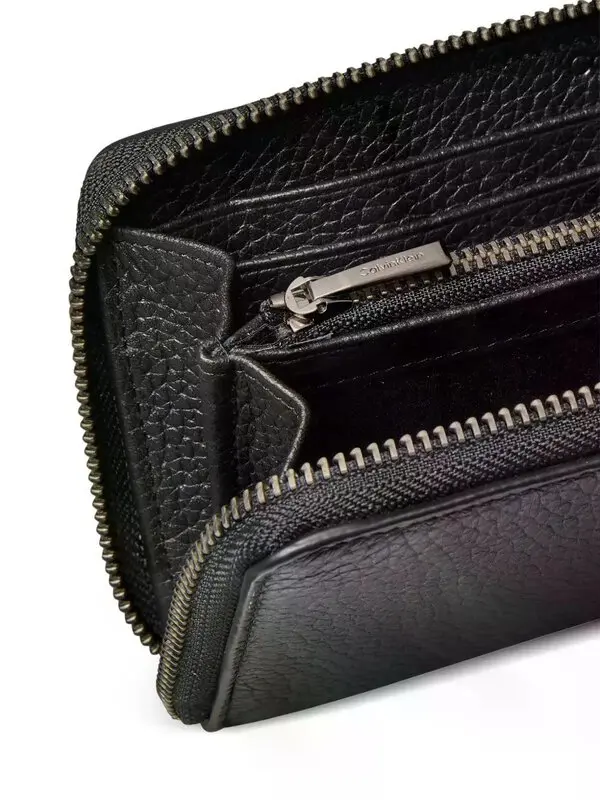 Calvin Klein Zip-up Wallet