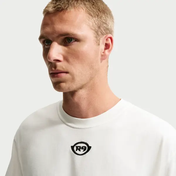 Nike Sportswear "r9" T-shirt