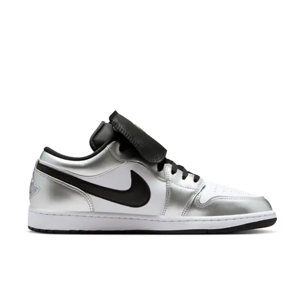 JORDAN 1 Low Se Sneakers - White