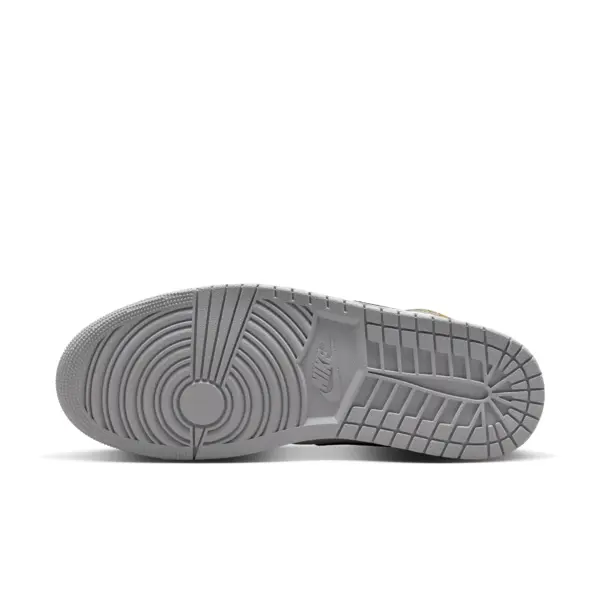 JORDAN 1 Mid Se High Top Sneakers