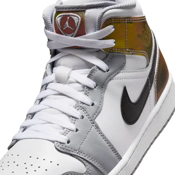 JORDAN 1 Mid Se High Top Sneakers