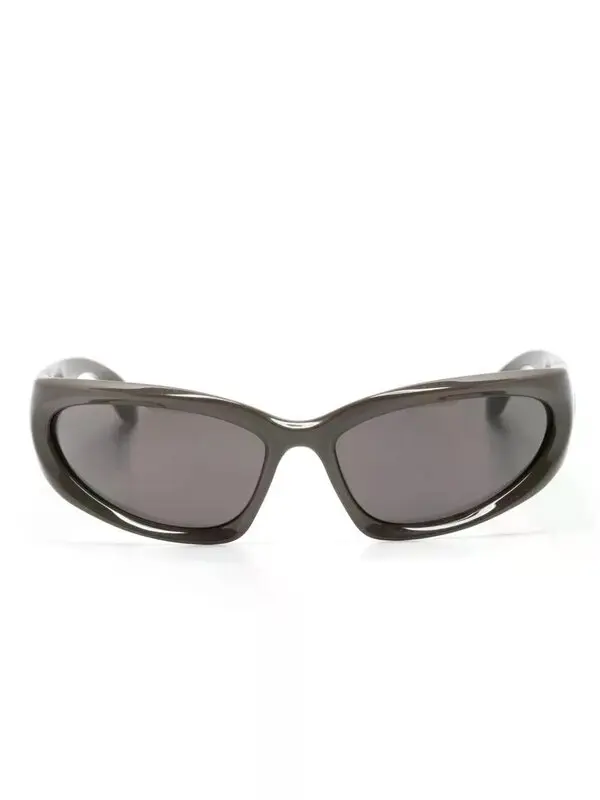 Balenciaga Cat-eye Sunglasses With Oversized Frames - Brown