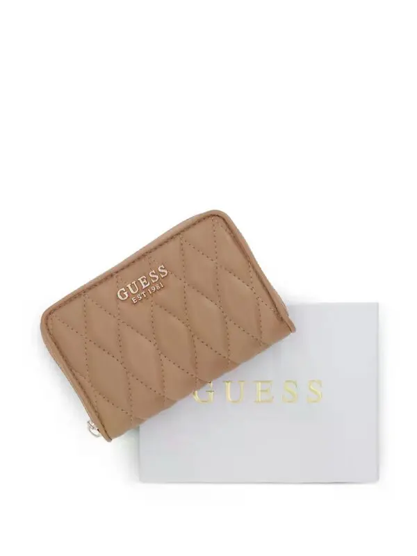 Guess Quilted Logo-plaque Wallet