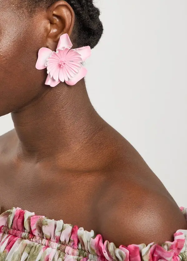 Chloé Bloom Flower Brass Earrings - Pink