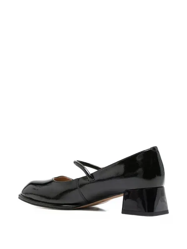 LINDA BAUMANN Patent-finish Mary Jane Pumps