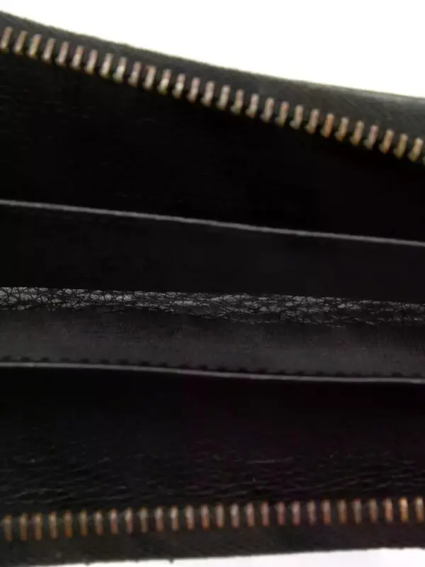 Gucci 2000-2015 Grained Calfskin Logo Zip Around Coin Pouch