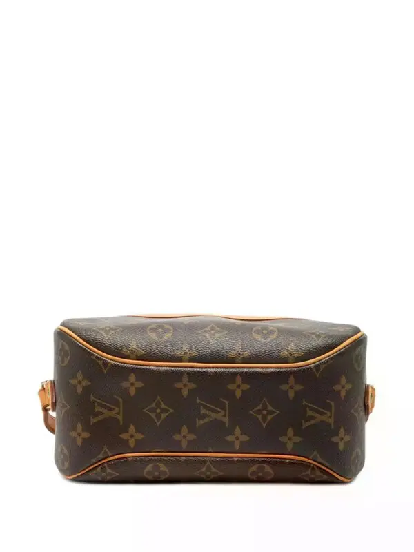 LOUIS VUITTON 2005 Monogram Blois Crossbody Bag