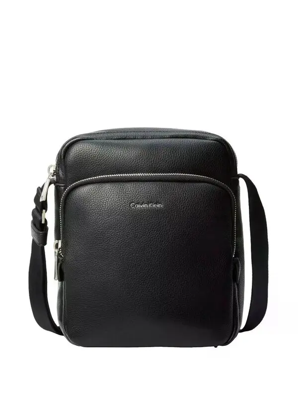 Calvin Klein Pebbled-texture Zip-fastening Shoulder Bag - Black