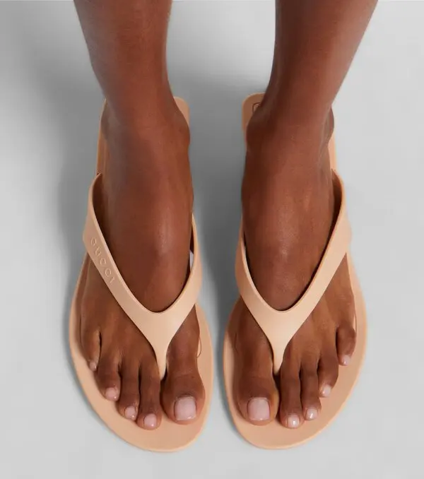 Gucci Vittoria Thong Sandals - Pink