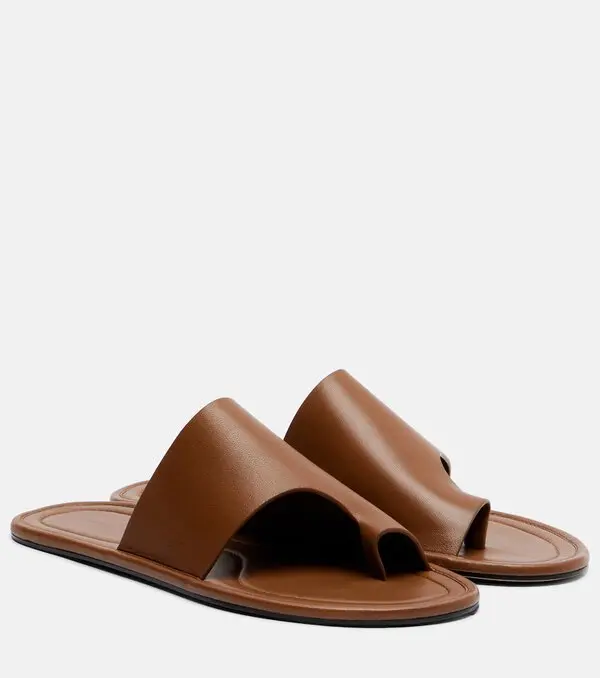 THE ROW Malick Thong Leather Sandals - Brown