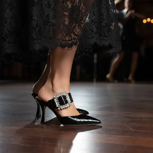 BEAUTIISOLES BY ROBYN SHREIBER Georgina Mule - Black