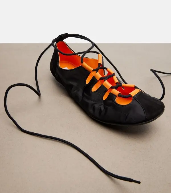 Alaïa Lace-up Ballet Flats - Black