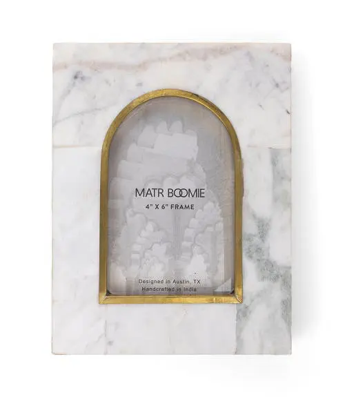 MATR BOOMIE Sammita Arch White Picture Framecarved Marble Brass Inlay - Carved Marble - 4x6