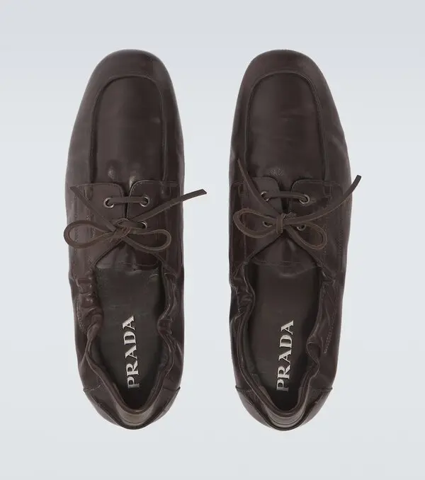 Prada Shuffle Leather Boat Shoes - Brown