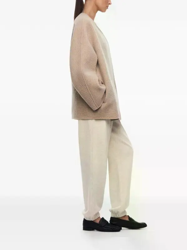 12 STOREEZ Ripple Cashmere Jacket