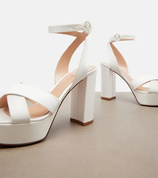 GIANVITO ROSSI Sabrina Platform Sandals