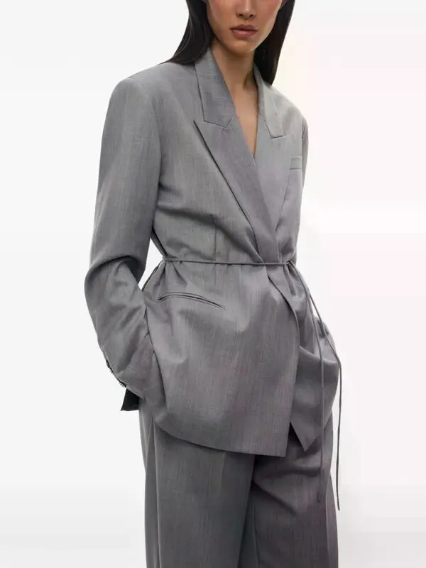 12 STOREEZ Wool Blazer
